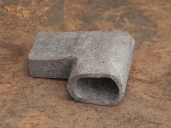 Experimenting with Axe Socket Forging – FORGED AXES