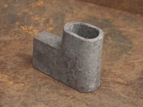 Experimenting with Axe Socket Forging – FORGED AXES